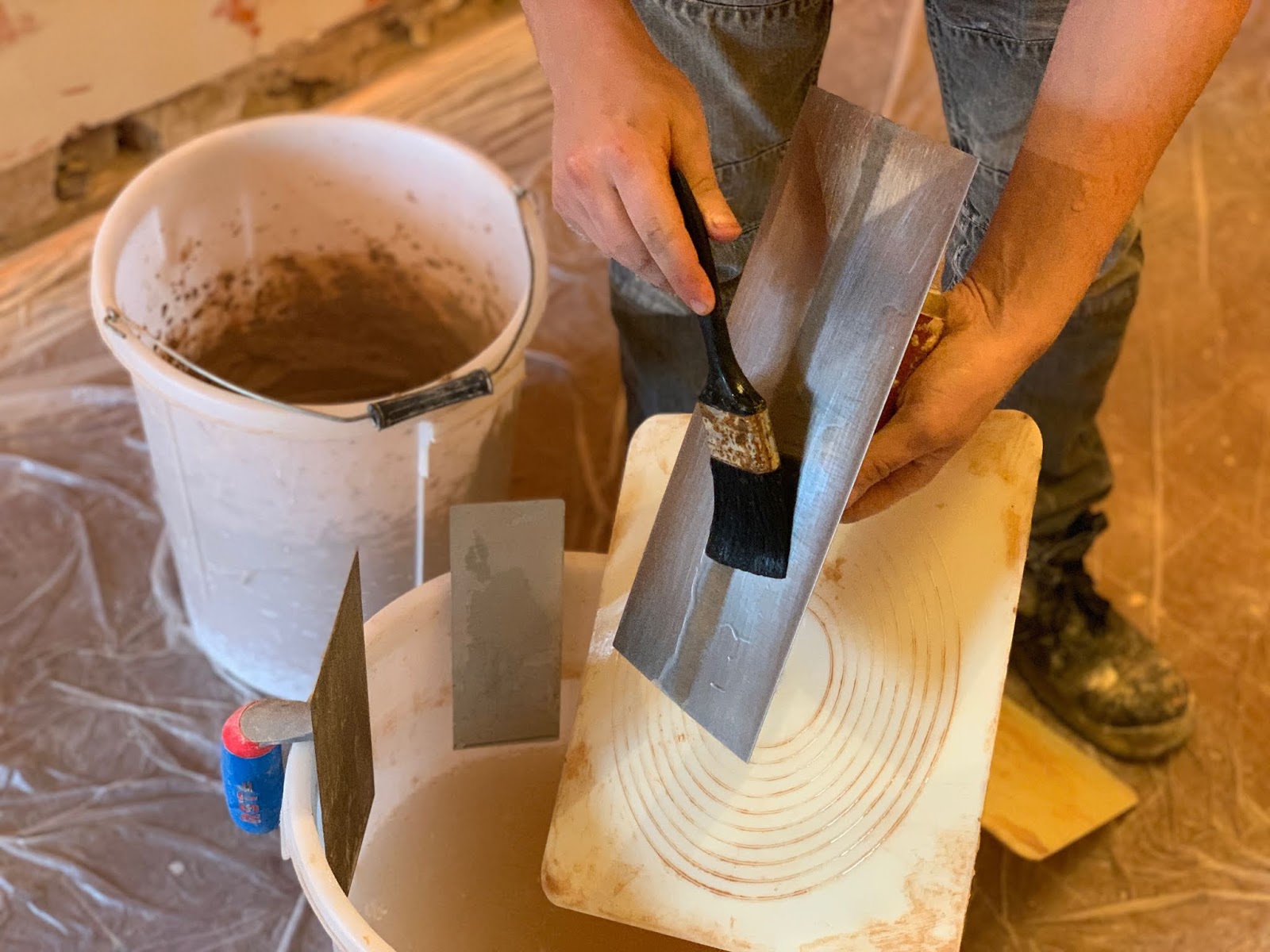 Learn How to DIY Plaster – A Beginner’s Complete Guide! - Kezzabeth ...