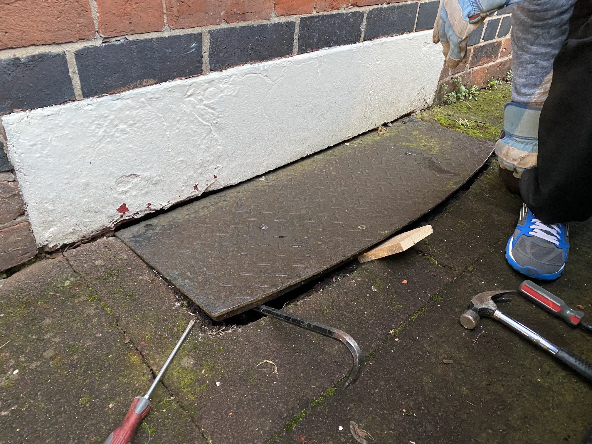 DIY Fitting A Window In Our Victorian Basement Cellar - Kezzabeth | DIY ...